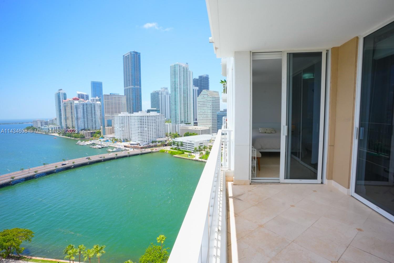 Apartamento en venta en 701 Brickell Key Blvd 2111, Miami, FL 33131