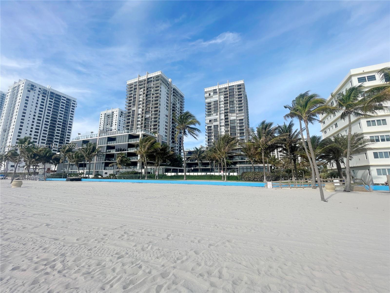 Apartamento en venta en 2101 S Ocean Dr 1704, Hollywood, FL 33019