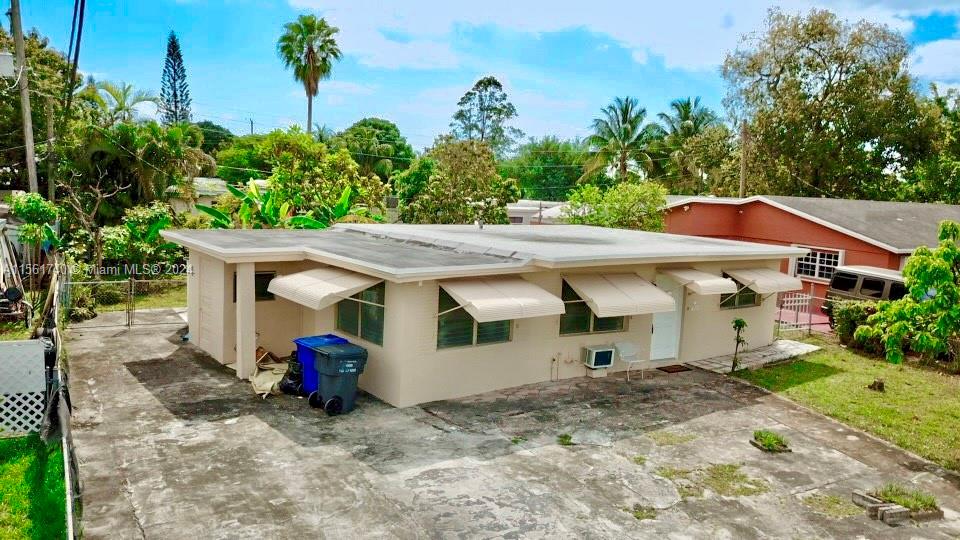 Casa en venta en 501 S 62nd Ave, Hollywood, FL 33023